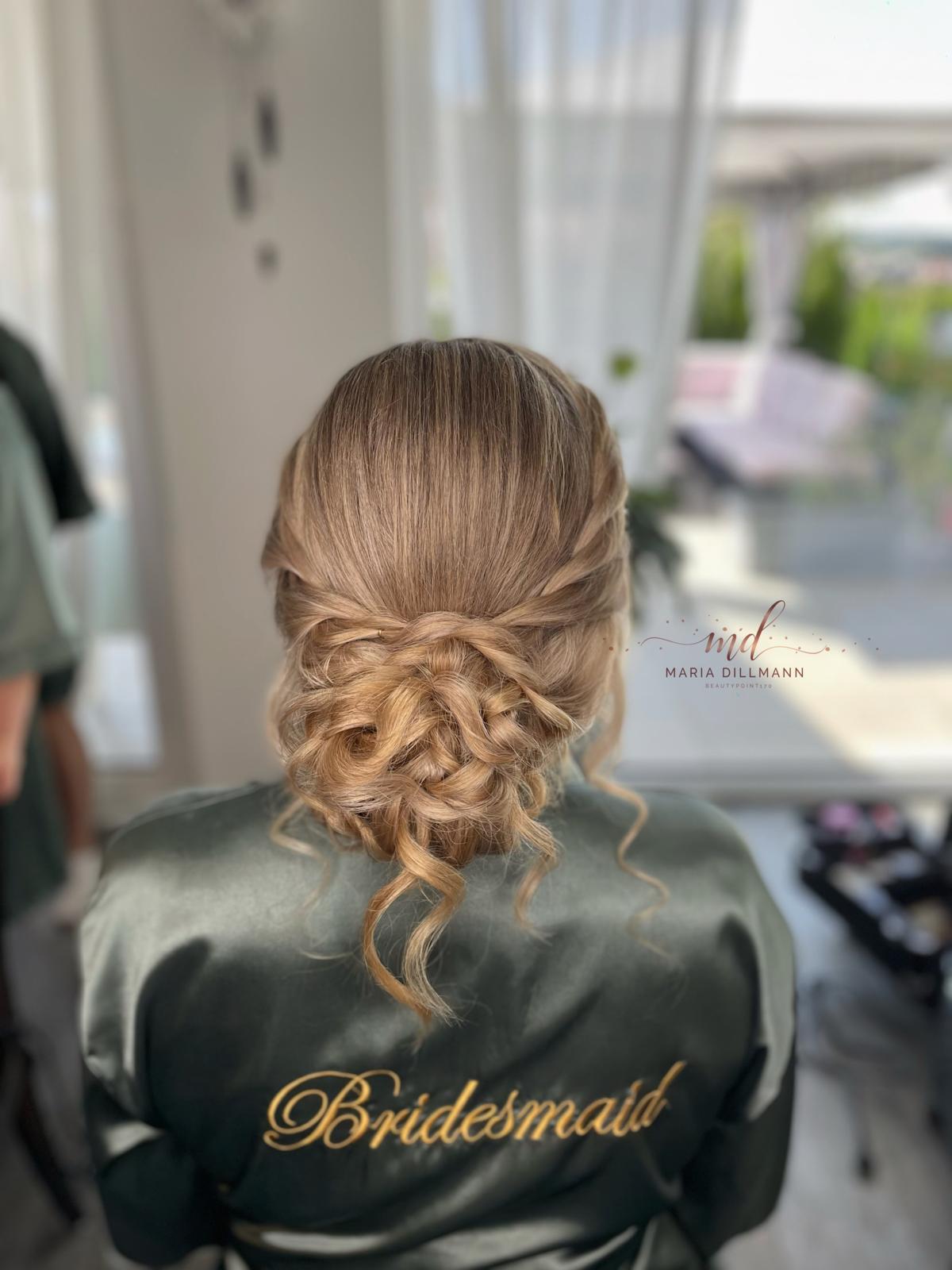 Kosmetikstudio; Hochzeit; Brautfrisuren; Hochsteckfrisuren ...